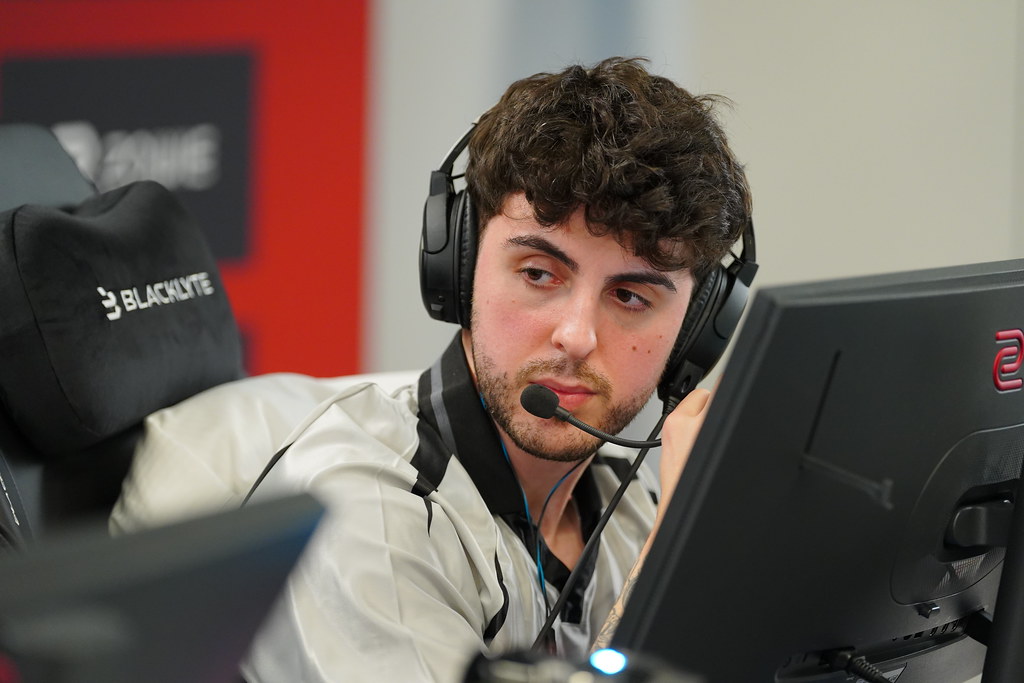 Victoires de HOTU et Gentle Mates qui prennent l’avantage à l’ESL Pro ...