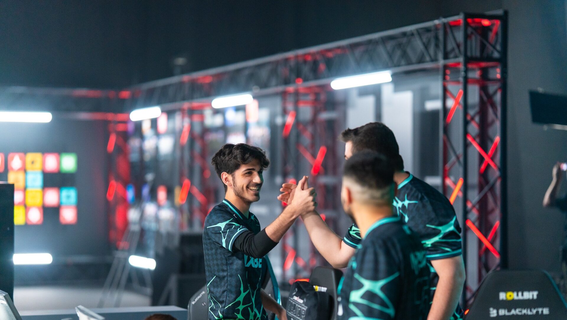 Aurora send GamerLegion to the lower bracket, IEM Kraków 2026